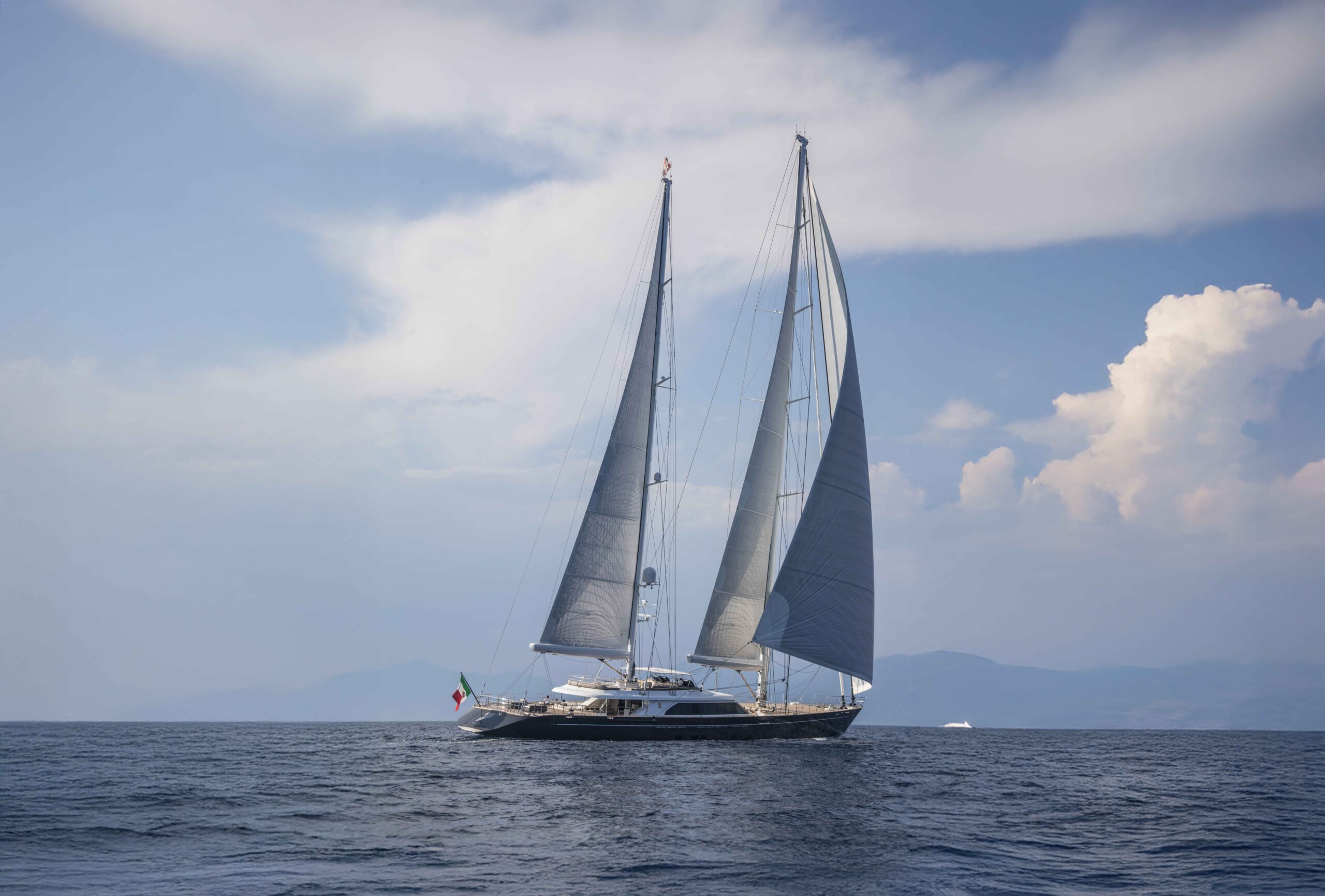 SEVEN - Perini Navi